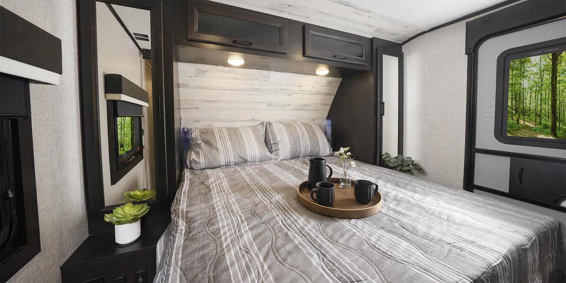 8 Bunkhouse Travel Trailers with Easy Access