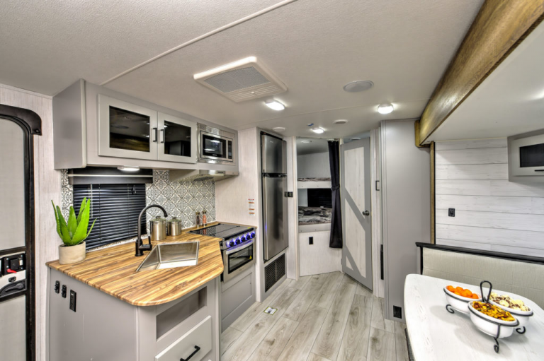 8 Bunkhouse Travel Trailers with Easy Access
