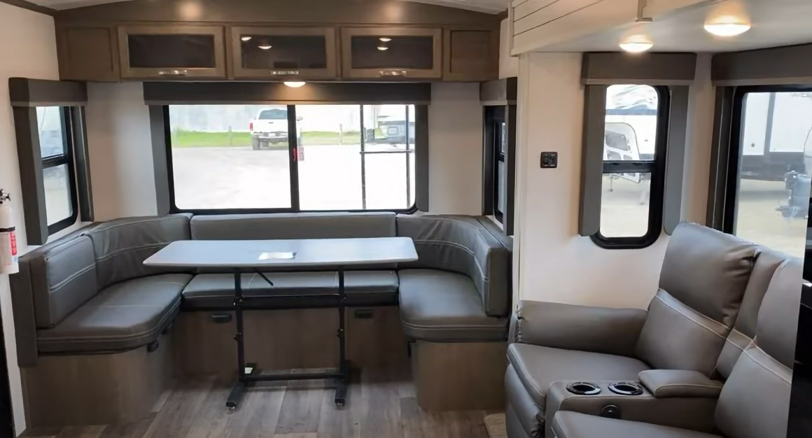 Review of the Keystone Cougar 25RDS - Innovative Couples Camper