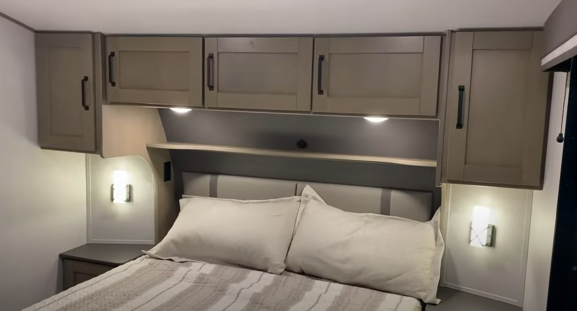 New Spin on Mid-Bunk Fifth Wheels - Grand Design Reflection 324MBS Review