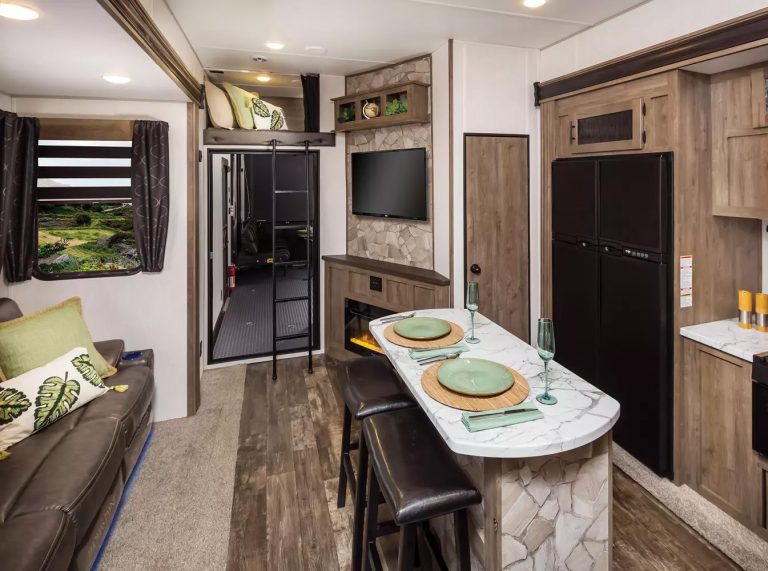 10 Best Fifth Wheels: America's Best-Selling 5th Wheels