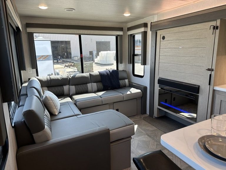Sneak Peek! First Look at Game-Changing VIEW Series Campers from Salem ...