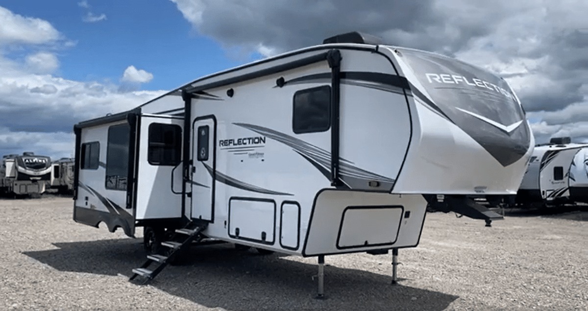 Discover Your Perfect Travel Companion: The Reflection 303RLS Fifth Wheel by Grand Design RV