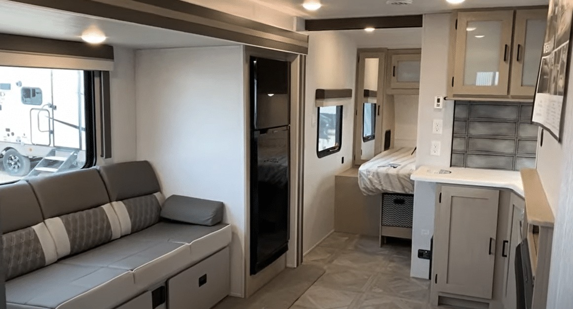 Forest River Wildwood 22RBS Couple's Camper