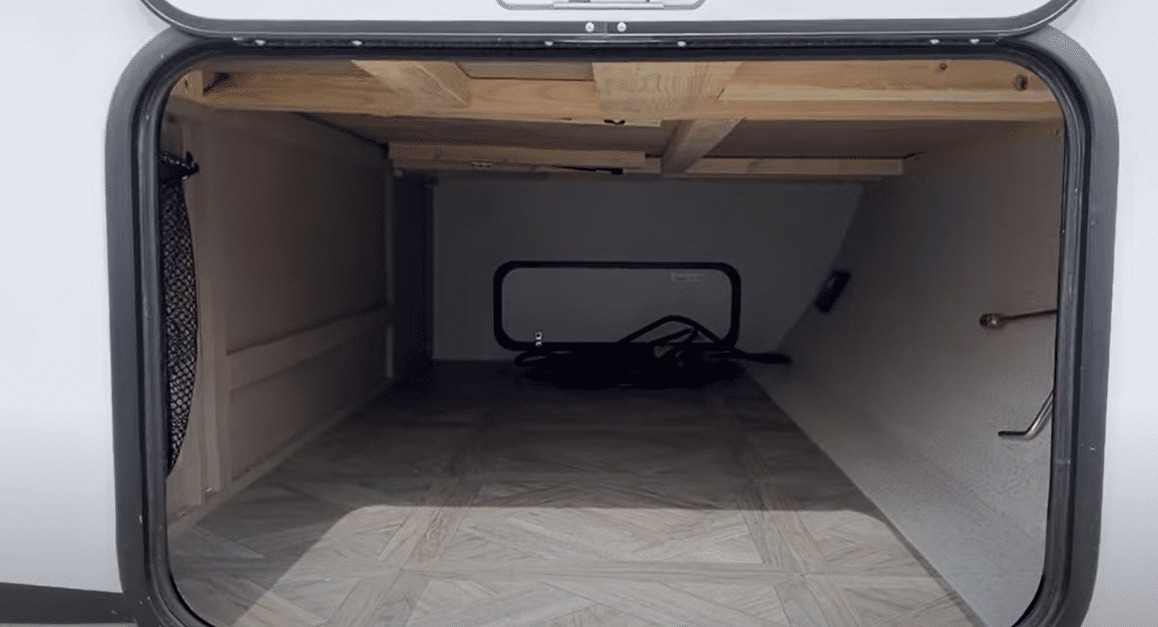 Forest River Wildwood 22RBS Couple's Camper