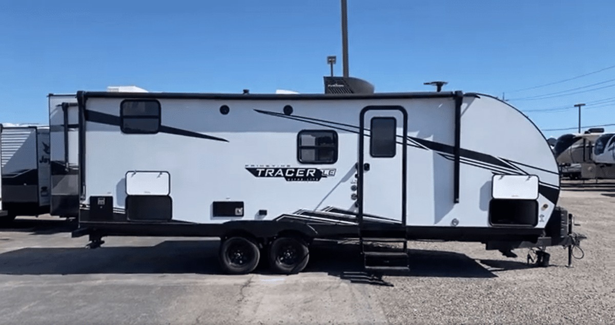 Light in Weight AND Price!! 2023 Tracer 230BHSLE Travel Trailer by ...