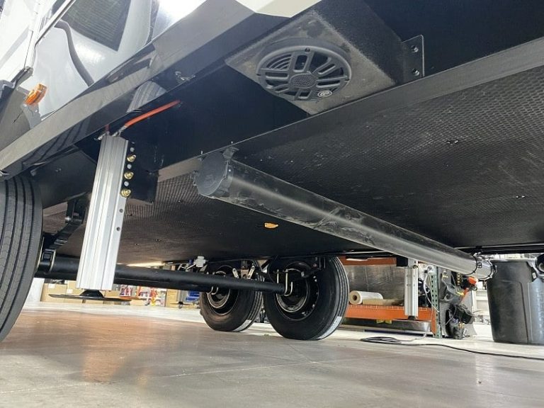 Brinkley RV Z 3610 Review — First Look at this BIG 5th Wheel