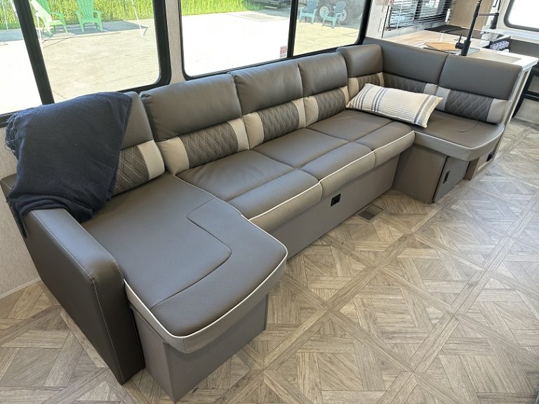 A Camper with a View! The Salem/Wildwood 29VIEW Complete Review