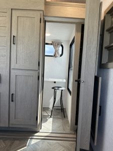A Camper with a View! The Salem/Wildwood 29VIEW Complete Review