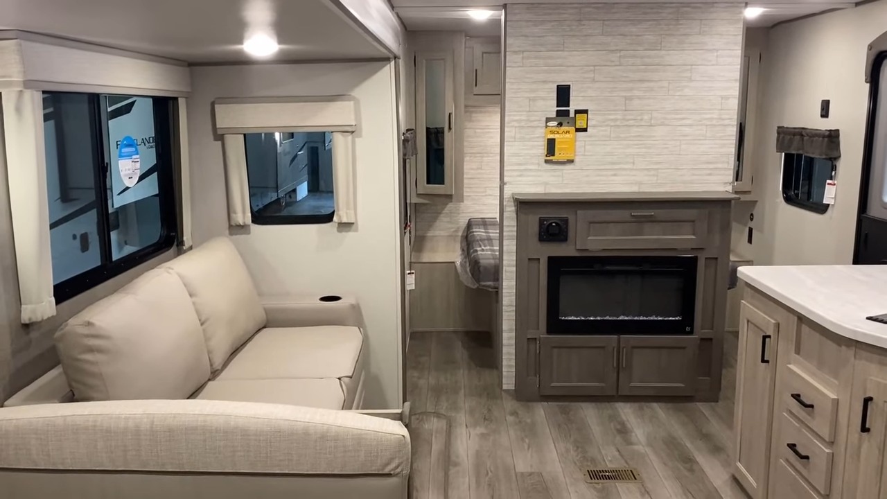 Improved Design & Still UNDER 29ft!! 2024 Catalina 243RBS Travel ...