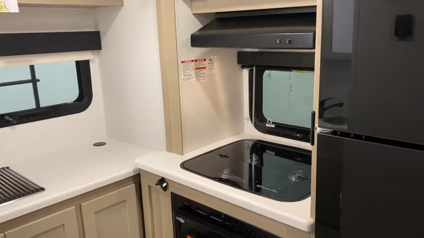 Meet the New Rockwood Geo Pro 15FBS!