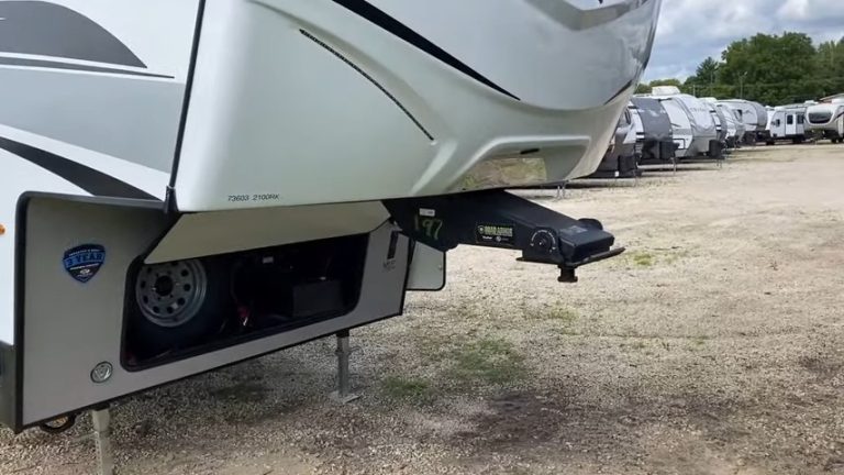 One of the SHORTEST 5th Wheels Out There! The 2024 Cougar 2100RK by ...