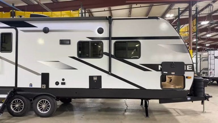 Minnie RV, Big Features | 2024 Winnebago Minnie 2301BHS Travel Trailer