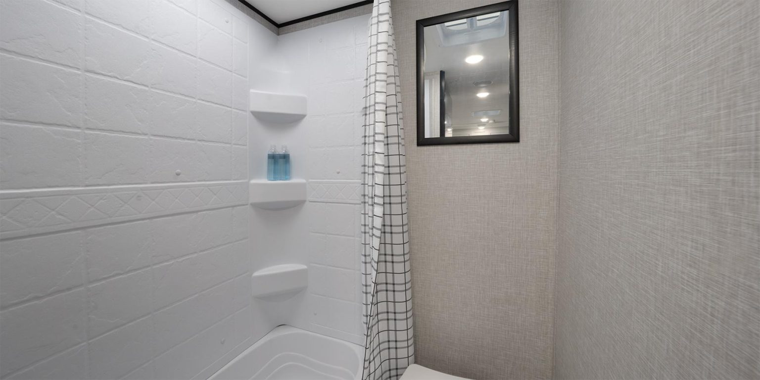 Jay Flight SLX 184BS Full Review – A Tiny Camper With a Queen Bed!