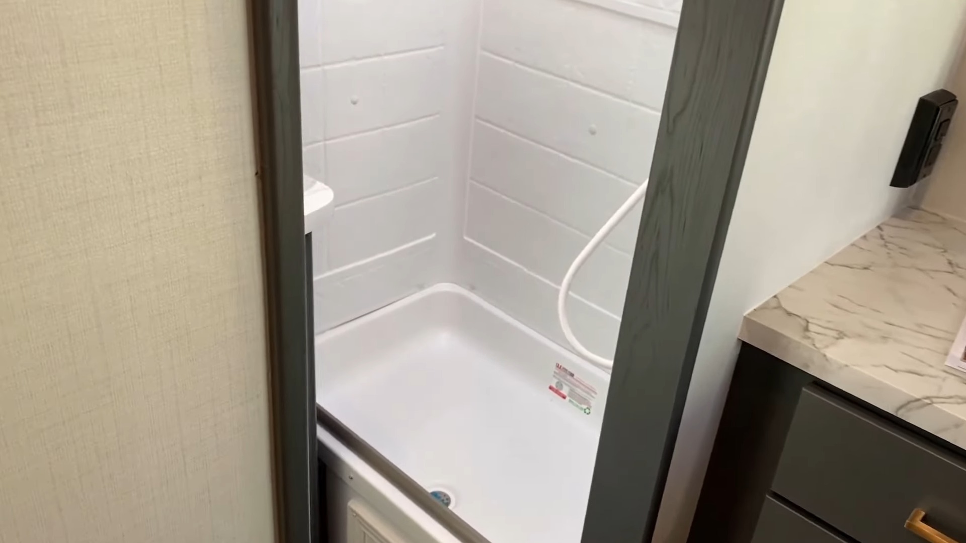 Bullet 2220ML Camper: IDEAL for Couples?