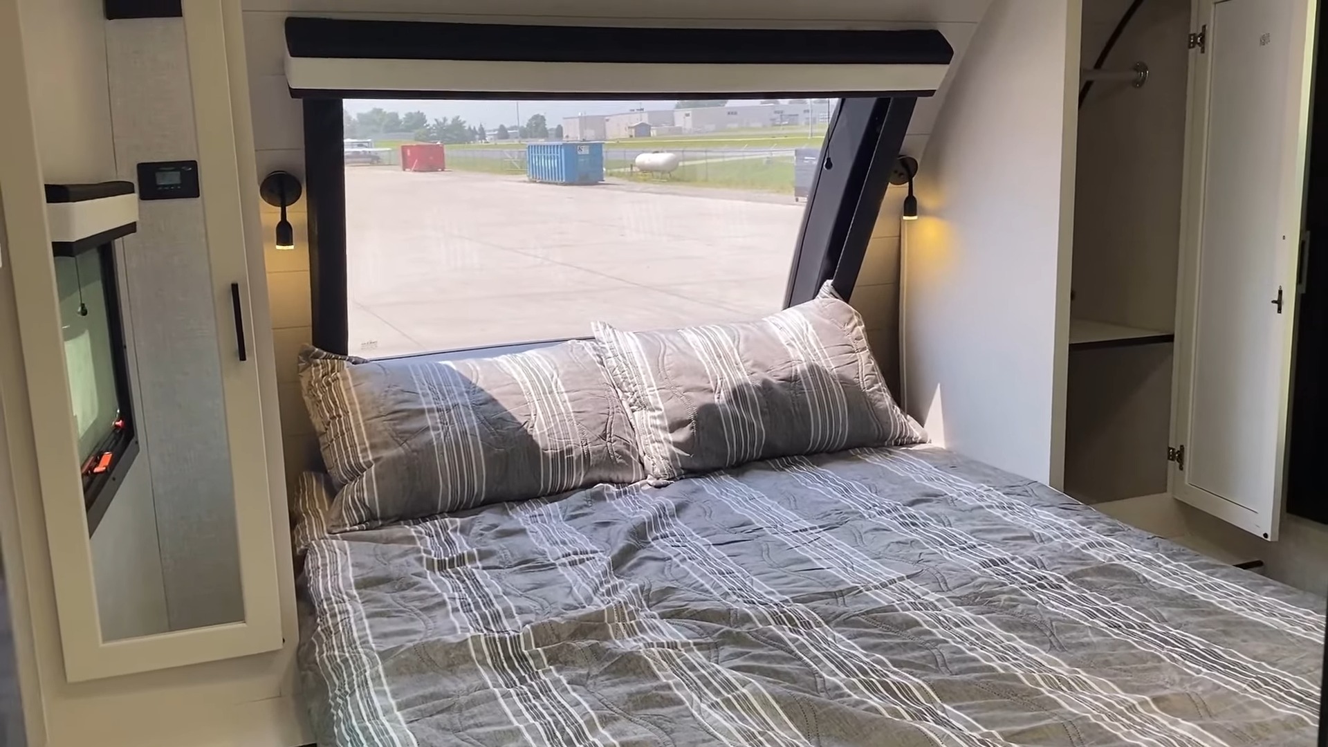 Luxury Series Couple's Camper! 2024 White Hawk 27RB Travel Trailer by ...