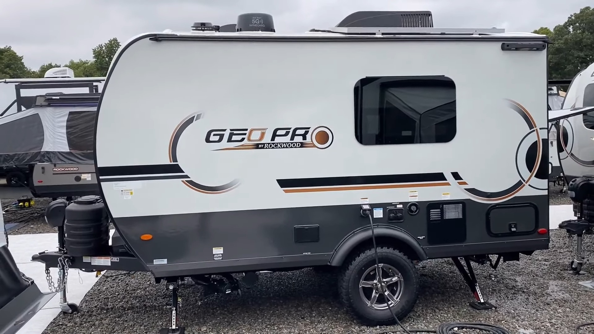 NEW 16ft Light Weight Mini Camper!! 2024 Rockwood Geo Pro G15RD Travel ...