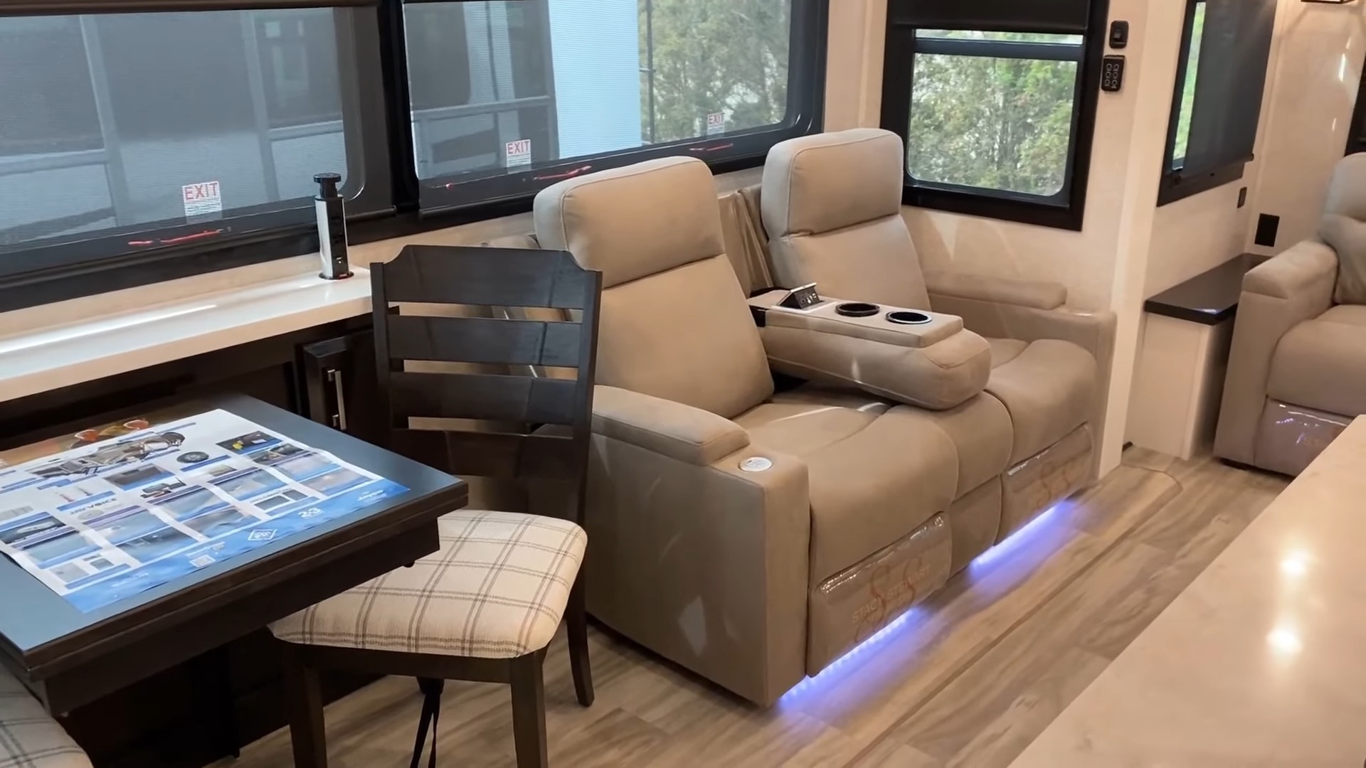 Now THIS is a Luxury Full Timer RV!! 2024 Pinnacle 36FBTS Fifth Wheel ...