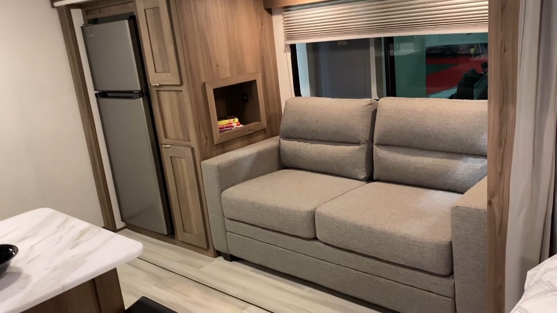 Under 26ft with King Bed, Slide, & ½ Ton Towable! 2024 MPG 2100RB Travel Trailer by Cruiser RV