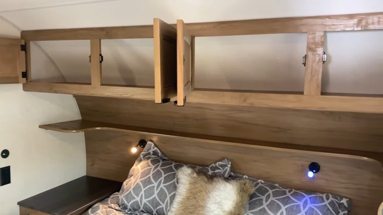 A Fifth Wheel with NO SLIDES!! 2024 Cherokee 256RRBL by Forest River RV