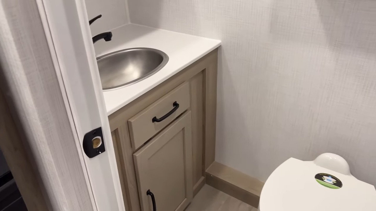 2024 Rockwood Geo Pro 20FBS