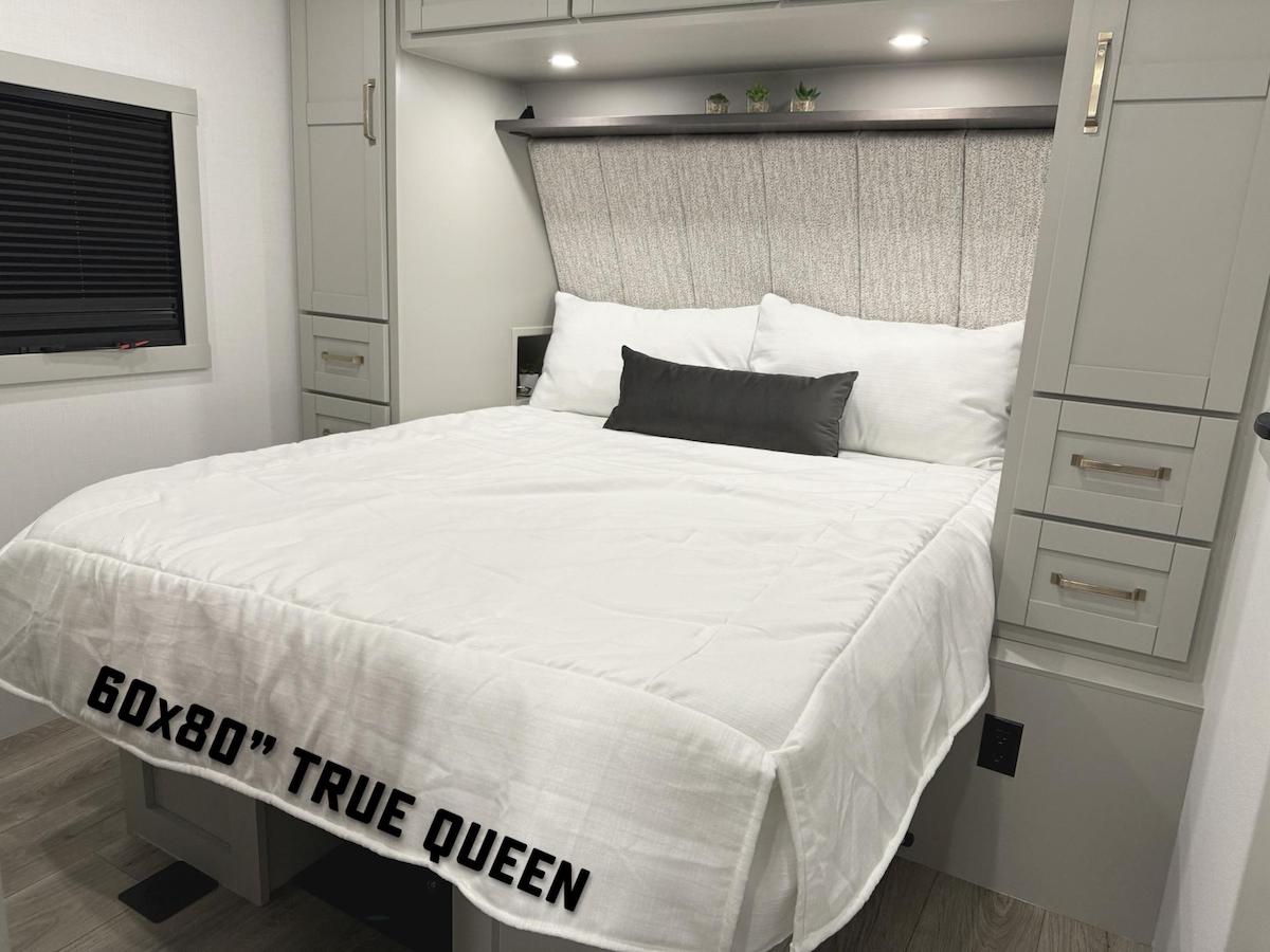 What to Expect in the Z Air 285 – Brinkley's 1st Travel Trailer for Couples!