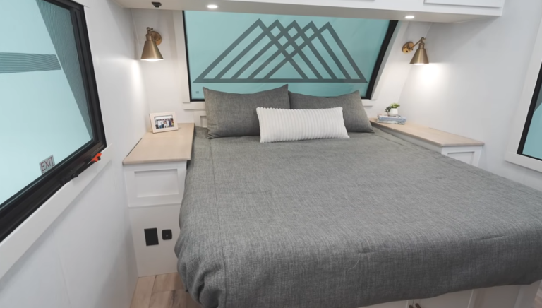 Brinkley Model I 265: The Ultimate Lightweight Luxury RV for Couples