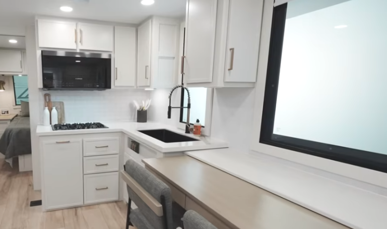 Brinkley Model I 265: The Ultimate Lightweight Luxury RV for Couples