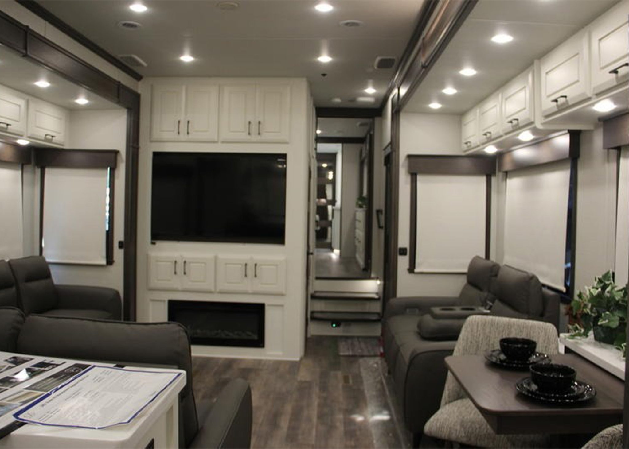How much does a fifth wheel cost?