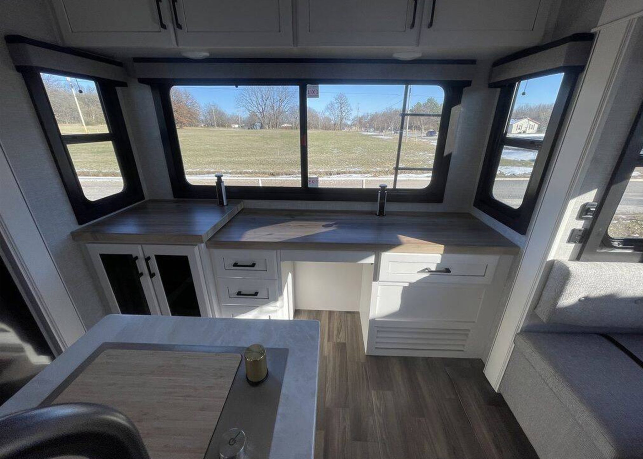 Best RVs for Remote Work – Top 10 Office-Ready Campers