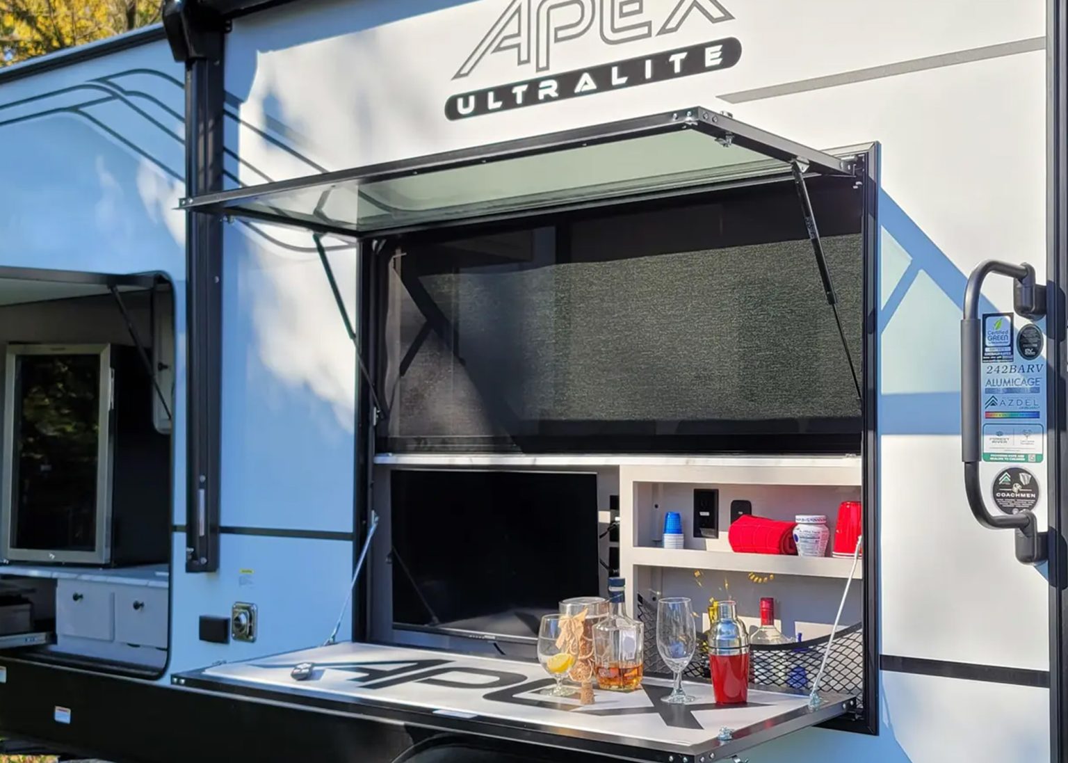 Best Travel Trailers 2025: 10 Picks from Real RV Reviews