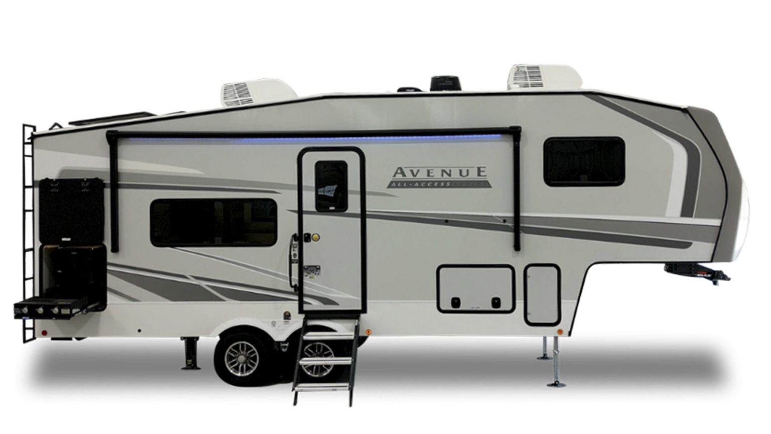 Best 2025 Fifth Wheels: Top 3 Picks and Who They Fit