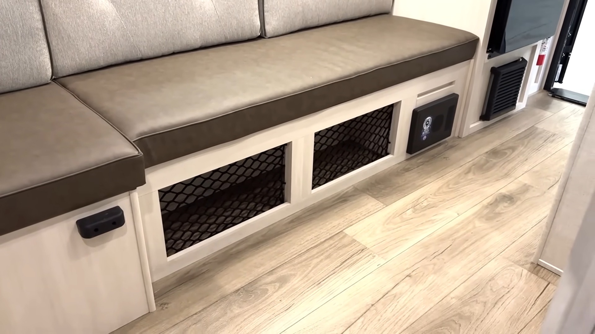 Forest River R-Pod 153 Review – Specs, Features, and Towing Info