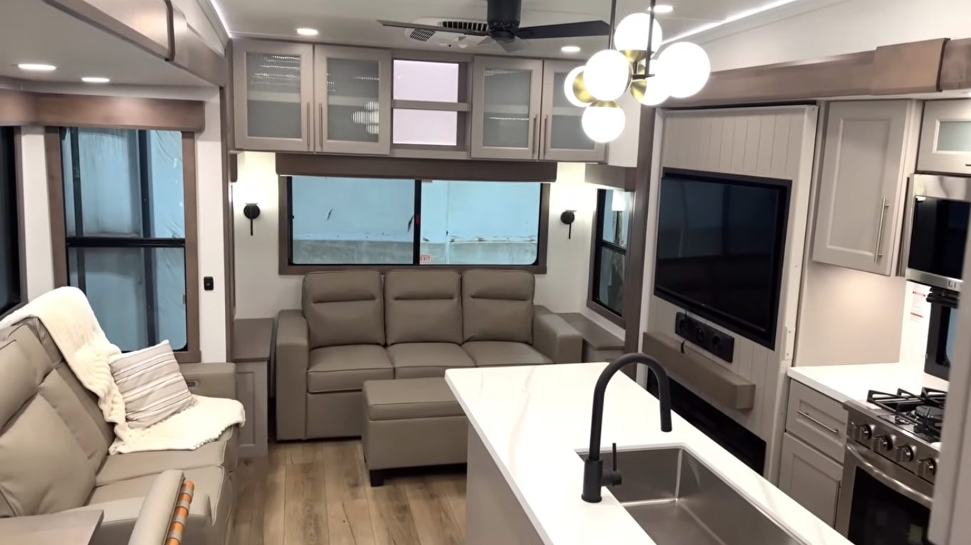2026 Alliance Paradigm 310RL Review | Wide-Body Fifth Wheel with Smart ...